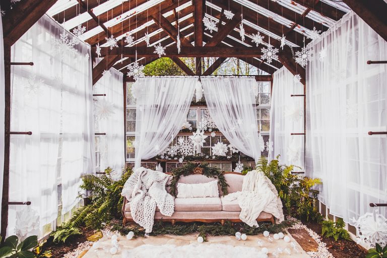 Christmas Mini Session Setup Inspiration | Micro, Small, Intimate, Tiny ...