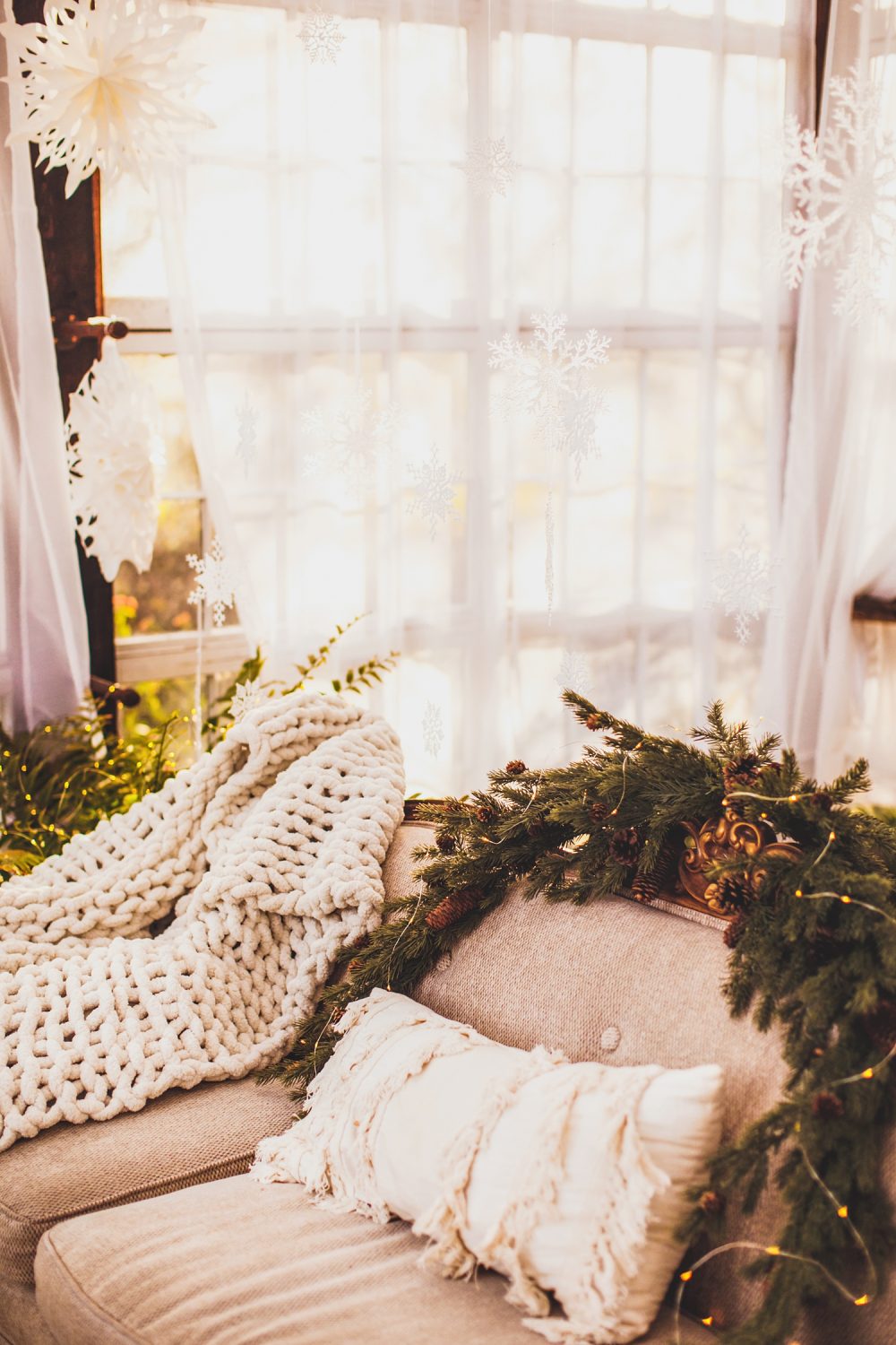 Christmas Mini Session Setup Inspiration | Micro, Small, Intimate, Tiny ...
