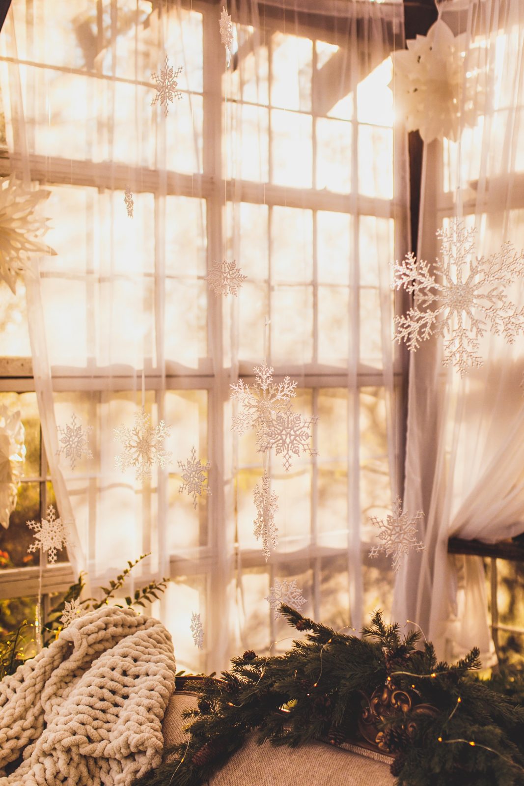 Christmas Mini Session Setup Inspiration | Micro, Small, Intimate, Tiny ...