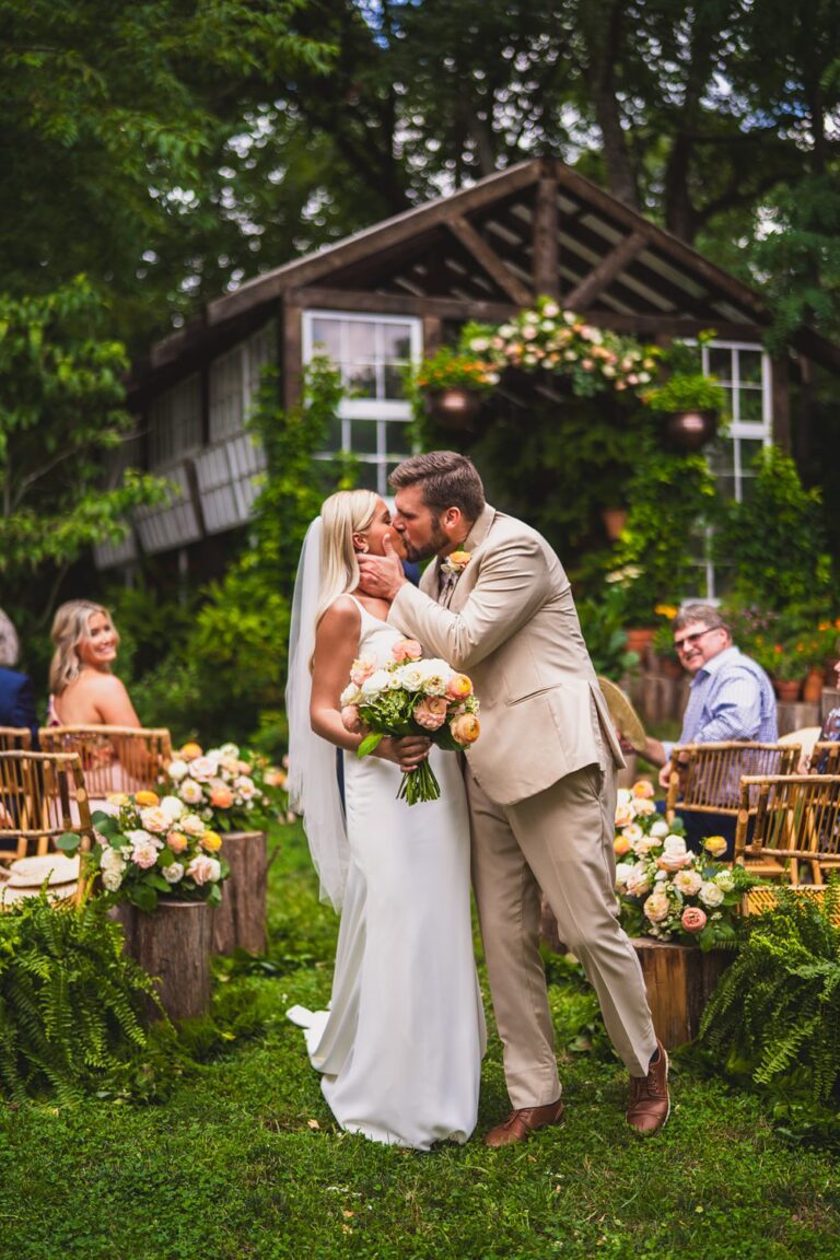 Micro, Small, Intimate, Tiny Wedding Venue | Virginia