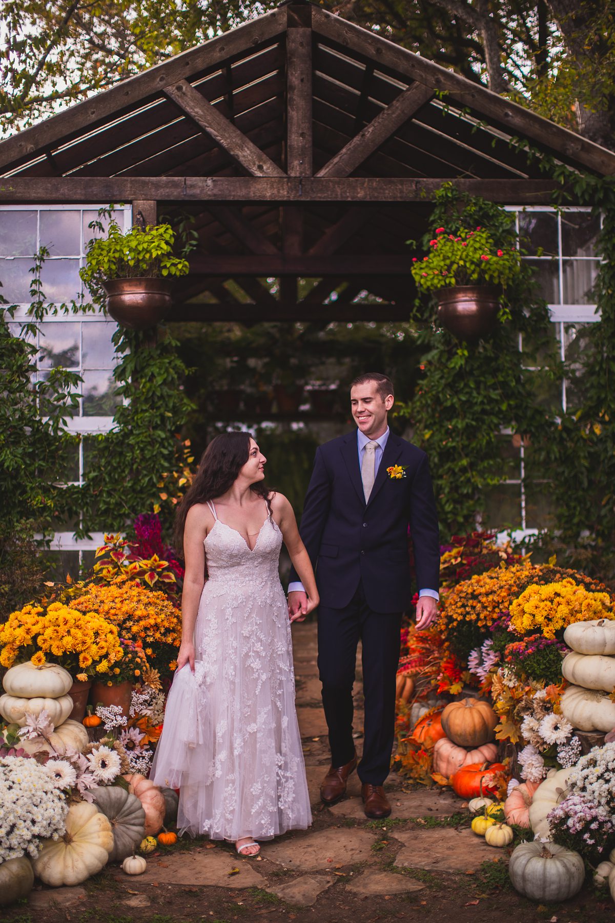 Micro, Small, Intimate, Tiny Wedding Venue | Virginia