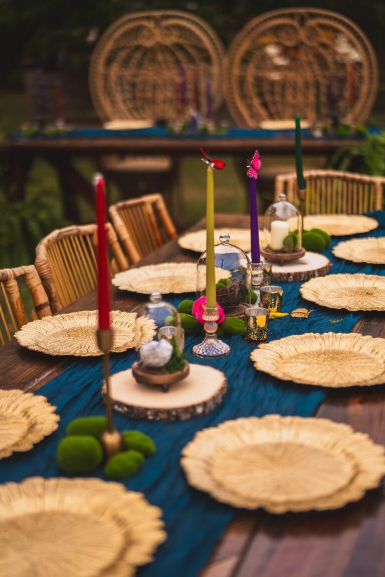 CottageCore Wedding Decor Inspiration | Micro, Small, Intimate, Tiny ...