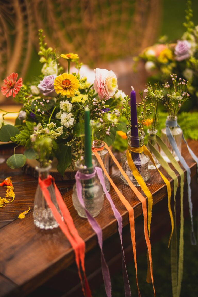 CottageCore Wedding Decor Inspiration | Micro, Small, Intimate, Tiny ...