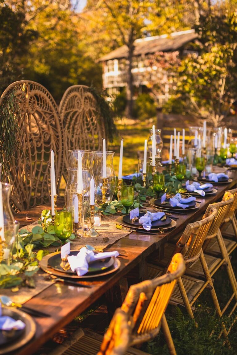 CottageCore Wedding Decor Inspiration | Micro, Small, Intimate, Tiny ...